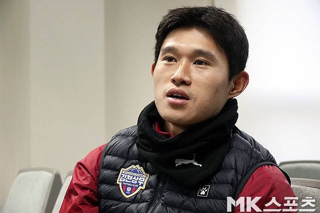 대표팀 역대급 2선 경쟁 배우는 것 많아” K리그1 베스트 11 이동경 나만의 장점 살려 경쟁력 보일 것” 이근승의 믹스트존