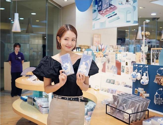 700억 건물주9살 연상 운동선수와 파경 13년 됐다는 미녀 방송인 올드머니룩 뷰티는 내운명
