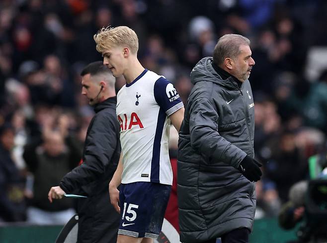 Epl 수준 못 미치는 리그 출신 망언 폭발 포스테코글루 제대로 당했다 토트넘 벌써 10패 위기