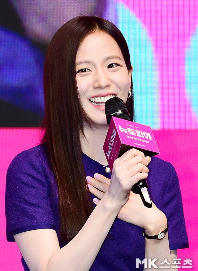 디올ceo 사로잡더니 요즘 대놓고 예쁘고 화려하게 나오는 배우 뷰티는 내운명