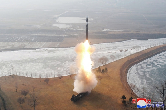김주애도 함께 참관” 北 극초음속 Irbm 시험발사 성공 주장