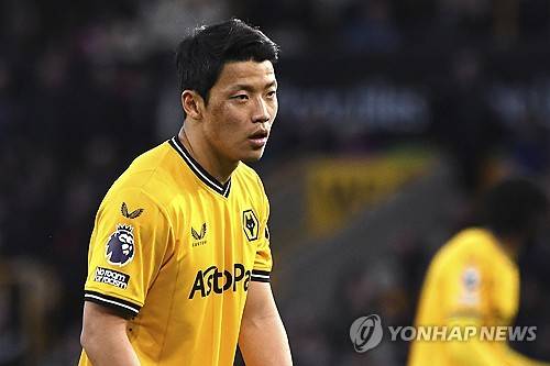 웨스트햄 황희찬 영입전 초전박살러브콜 은사 감독 경질 초읽기→울브스도 쉽게 못 줘 으름장