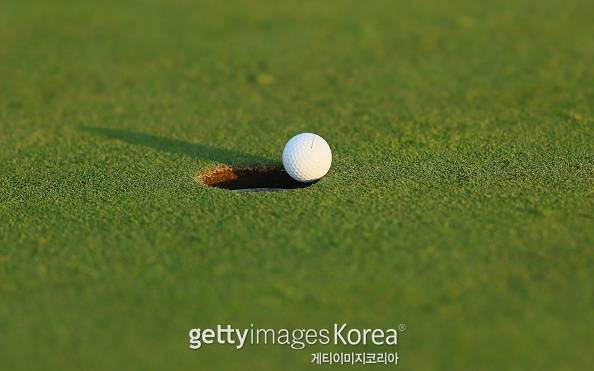 뱁새 김용준 프로의 골프모험 ‘자신만의 파par를 정하라는 말은 절대 안주하라는 뜻이 아니다