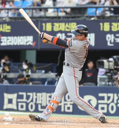 Fa 하주석 ‘1년 1억1000만원 한화 잔류 팀에 충분히 보탬 될 것”