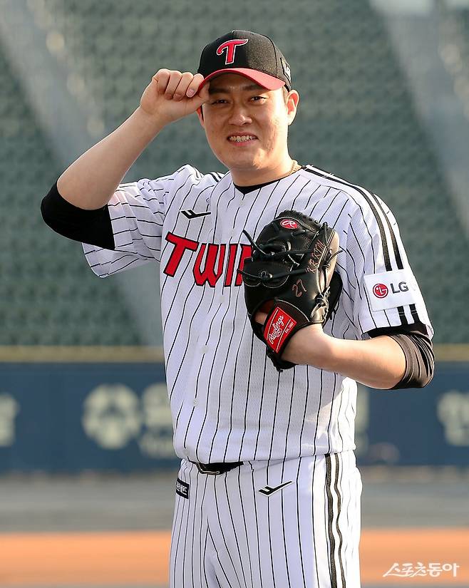 ‘한 지붕 두 가족 Lg 두산 사이의 선수 이적‘윈 윈으로 자리 잡나