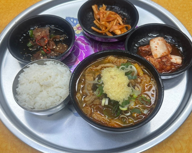 위대한 일터 수구레국밥집 오늘n 대구 3대가 같이 만드는 수구레국밥 식당 위치 여행다이어리