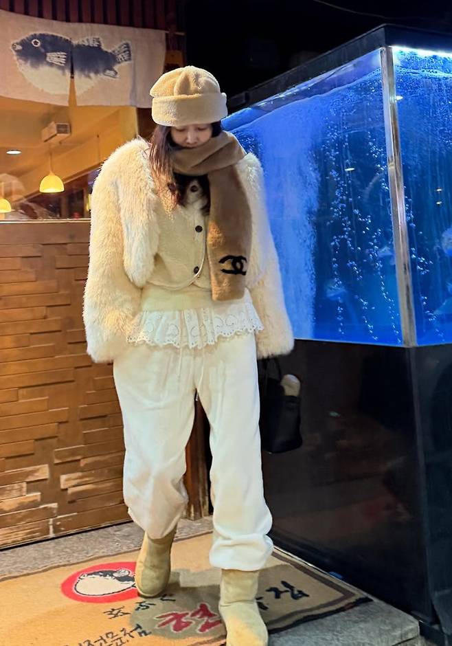 황신혜 겨울은 추워야 스타일이 제대로 한파도 즐기는 60대 패셔니스타 겨울룩 패션엔