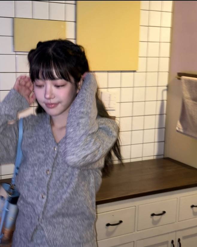 견미리 딸 이유비 오프숄더로 눈부신 일자 쇄골 뽐내 시선 싹쓸이 중 스타와 라이프