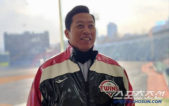 내가 하는건 별로 없을 건데 돌아온 영구결번 레전드의 육성 키워드 즐겁게 과감하게 잠실 인터뷰