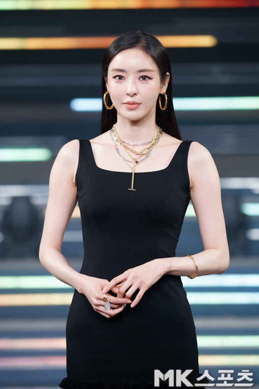 키가 너무 커서 남자배우들이 피한다는 ‘176cm 장신 여배우 연예는 내운명