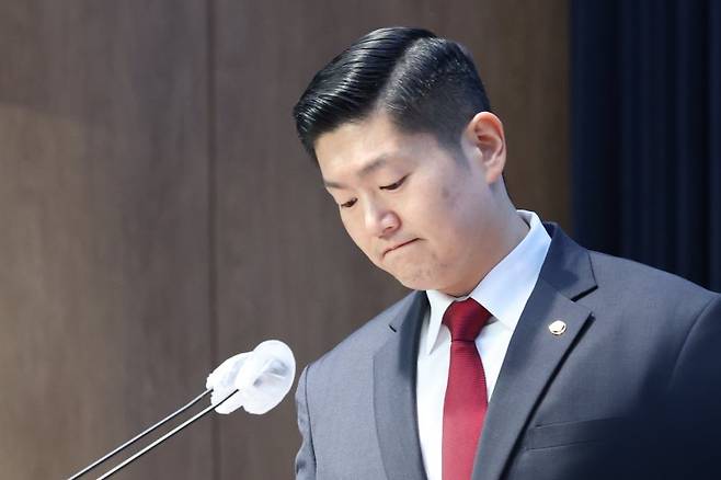 국힘 의원 이재명은 여배우와 사랑에 빠졌었다 참인가 거짓인가