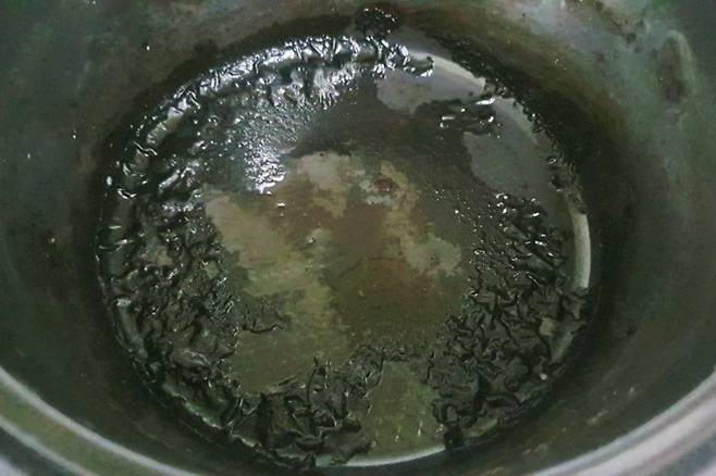 탄 냄비 제발 빡빡 닦지 마세요 이것 알면 흠집 없이 새것처럼 깨끗해져요~ 쏙쏙팁