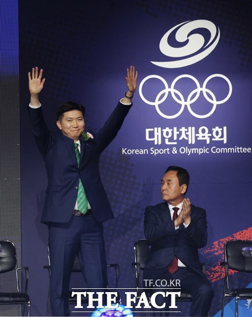 탁구 영웅 유승민 또 역전 드라마 이변제42대 대한체육회장 당선