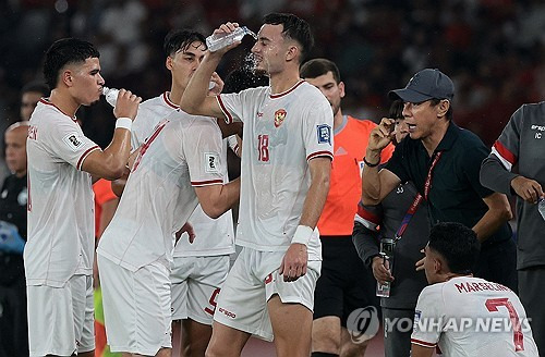 클라위베르트 급했나신태용 보다 연봉 적다