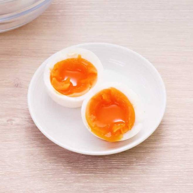 계란 반숙이랑 완숙 어떤 게 더 건강에 좋은지 바로 알려드리겠습니다 건강한 하루
