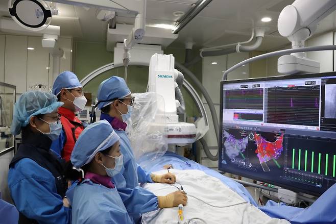 의학바이오게시판 서울대병원 3차원 펄스장 절제술로 심방세동 치료 혁신 外