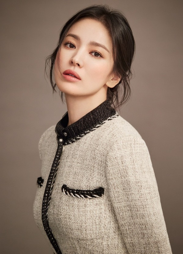 아빠인 줄 알았는데 할아버지였던 탑여배우의 안타까운 가정사 스포엔 뉴세이