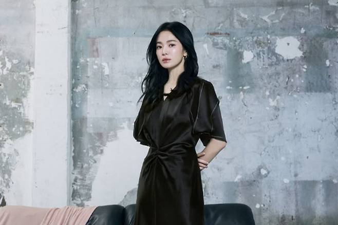 경사났네 아시아 최초로 럭셔리 뷰티 브랜드의 엠버서더가 된 여배우 요즘뭐하니