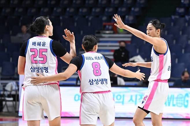 [WKBL 4라운드 리뷰] 여전히 3위 머무른 삼성생명, 굳건히 지켜낸 상위권 자리