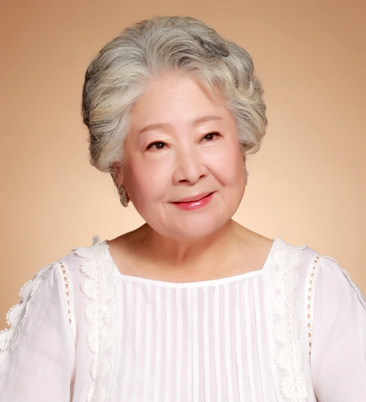 이혼한 전남편 대신 10년 동안 억대 빚 갚은 여배우 삶은영화
