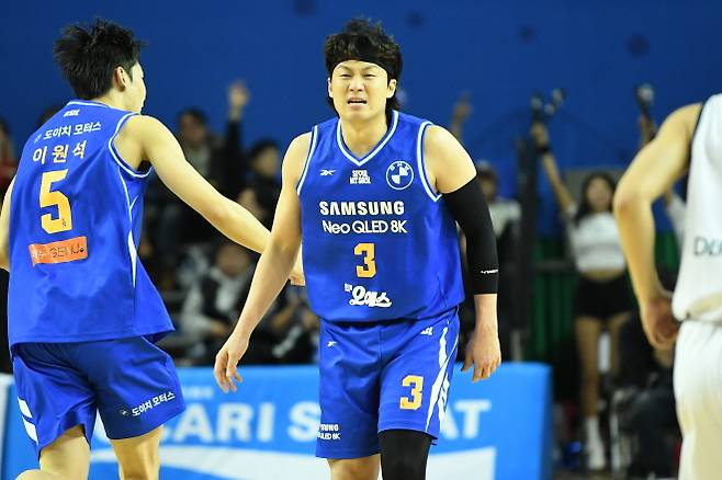 지금은 연승이나 연패 전혀 신경 쓰지 않아” 삼성 김효범 감독의 생각 서로 존중하는 문화 만드는 게 우선” Mk현장