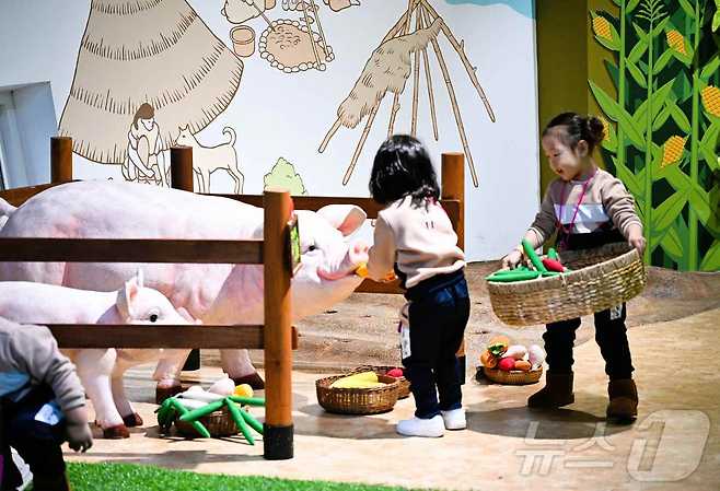 수원 화성행궁을 갈까 시흥 선사유적지를 갈까 광명동굴은