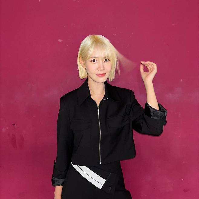 이효리 백댄서에서 연기대상 수상까지 화제 된 여배우 일상룩 라이프업