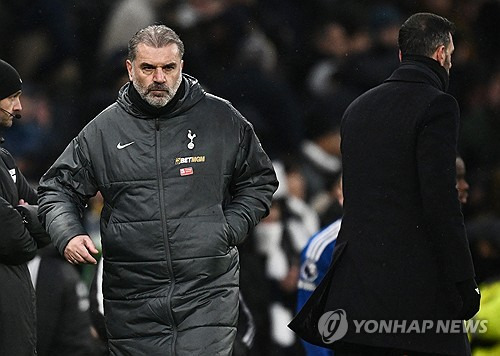 토트넘 부진에도 스카이스포츠 포스텍 경질 안될듯 트로피 가능성 있어서