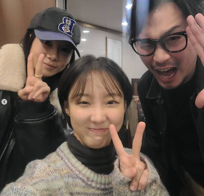 속세를 떠난 비구니였는데 다시 세상으로 돌아와 직장인 되신 이분 필더무비