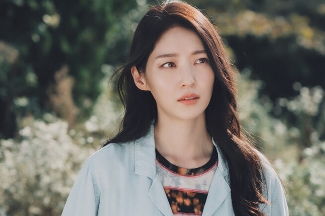 실물 보고 잠 못 잤다 기자들도 극찬한 ‘여신 비주얼 배우 요즘뭐하니
