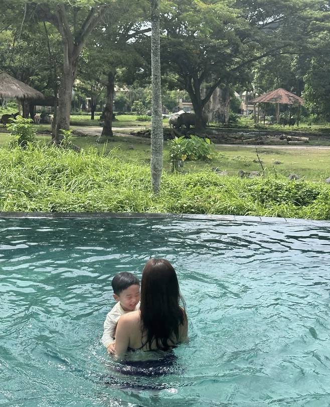 정순주 아나 3살 아들과 발리 바캉스 너무 짧은 시스루 휴가패션 대본은 내운명