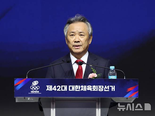 이기흥 체육회장 공식 사임유승민 당선인은 인준 절차 진행
