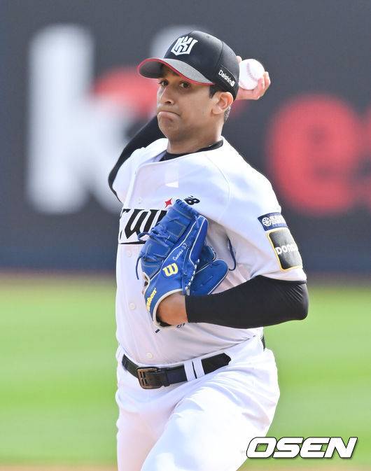 "처음 한국 왔을 때는 미국 돌아가려고 했는데…" KT가 얼마나 좋으면, KBO 최초 '10년 최장수' 외국인 선수 꿈꾼다