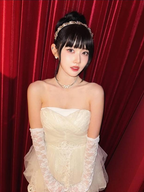 ‘연예인 2세 중 미모 1위 톱가수 딸 실력까지 완벽 미니드레스룩 화제 스타와 라이프