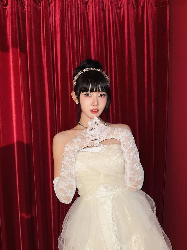 ‘연예인 2세 중 미모 1위 톱가수 딸 실력까지 완벽 미니드레스룩 화제 스타와 라이프