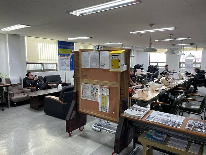 배달 중 피난 왔어요극강한파에 이동노동자 쉼터도 북적 현장