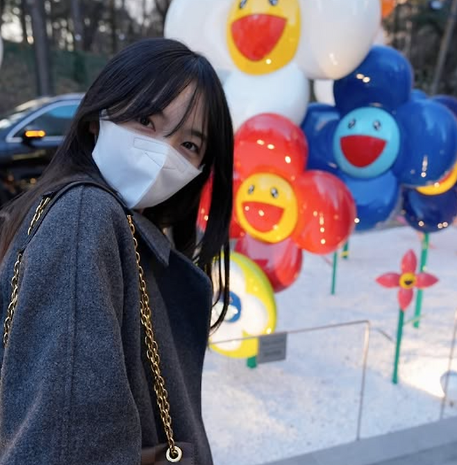 너무 예뻐진 근황 전한 하이킥 신애 일상룩 패션룸