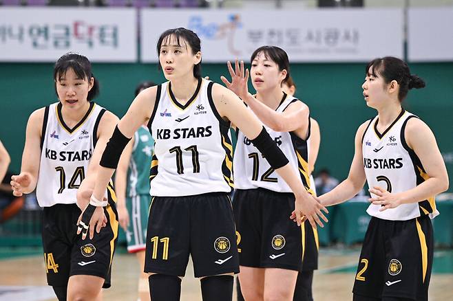 [WKBL 5라운드 리뷰] KB의 원투펀치, 강이슬-허예은