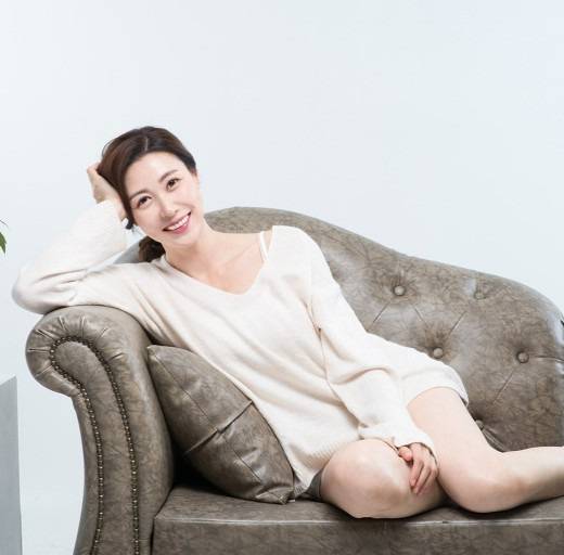 이혼 3개월 뒤 사업가와 결혼 ️출산해 모두 놀라게 한 여배우 근황 스포엔 뉴세이