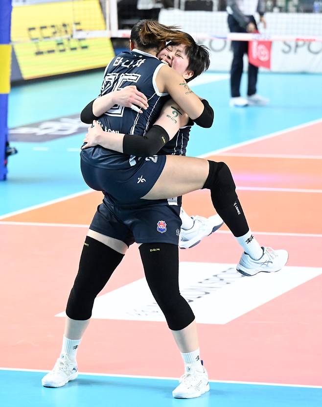 도로공사 김종민 감독 세터 김다은의 성장 지켜보는 것 즐거워손에서 공을 쏘는 스피드가 팀 내에서 가장 좋아”