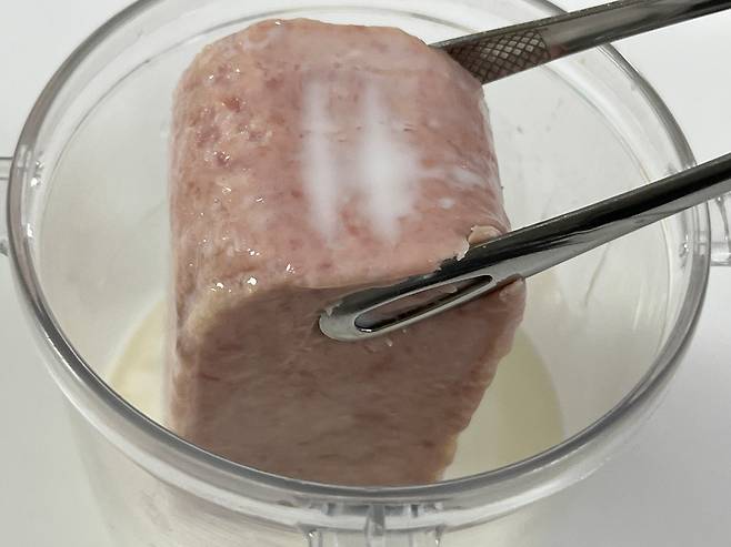 스팸 그냥 드시지 마세요 이것 부었더니 10배 부드럽고 담백합니다 텐꿀팁