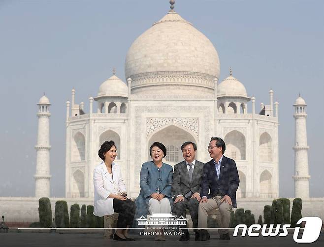 김정숙 여사 무혐의 종결민주 사필귀정 정치보복 중단하라