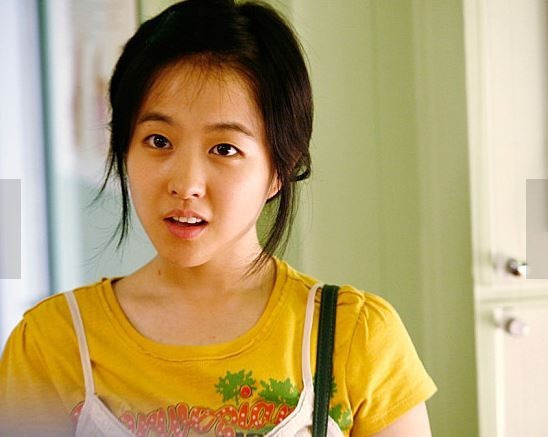 군인 아버지에게 매 맞고 얼차려 받아 인성이 완벽하다는 여배우 연예는 내운명