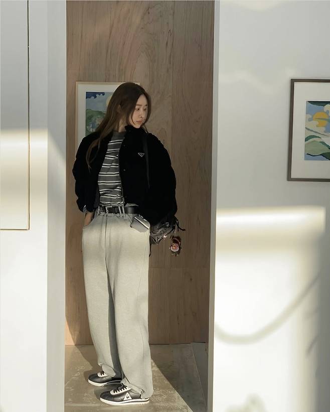 차정원 프라다 입은 도그마미 스웻 팬츠로 친근감 100배 벨벳 패딩룩 뷰티는 내운명