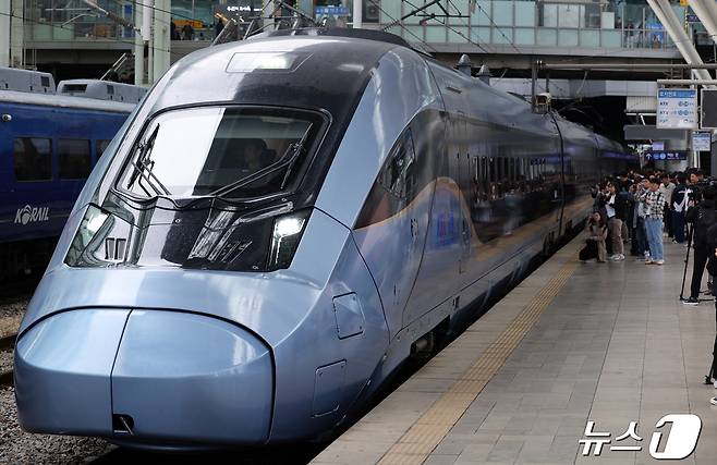 21조 빚더미 코레일…14년째 동결된 KTX 요금 인상 목소리 커졌다