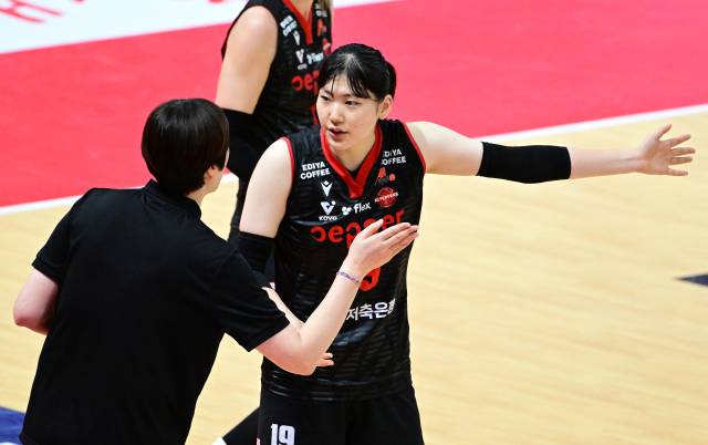 194cm 잠재력 보고 1순위로 뽑았는데…몽골 출신 귀화선수 13개월 만에 또 수술, 감독도 안타깝다 "마음이 아프다"