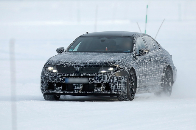 제네시스 차주 오열” Bmw M5 Lci 스파이샷 유출 카텍