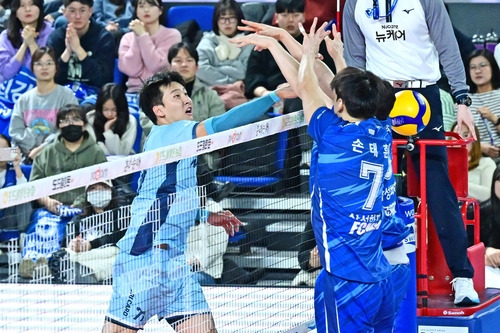 정관장 풀세트 접전 끝에 도로공사에 승리2위 탈환은 실패종합