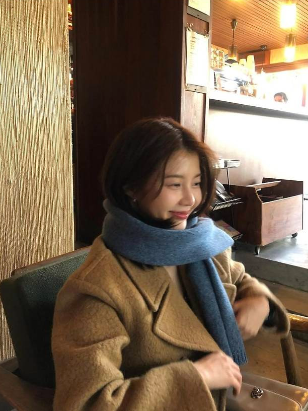 신세계 출신 그녀 테디코트 하나로 도쿄에서 분위기 압도 완벽한 여행룩 스타와 라이프