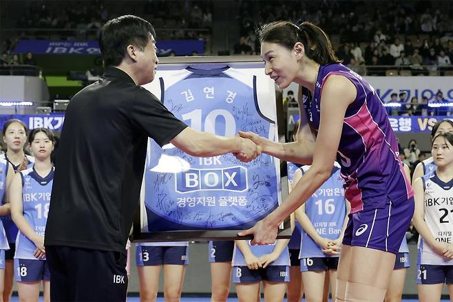 김연경 한국배구 위해 고생” 적장 김호철 감사의 뜻 전해